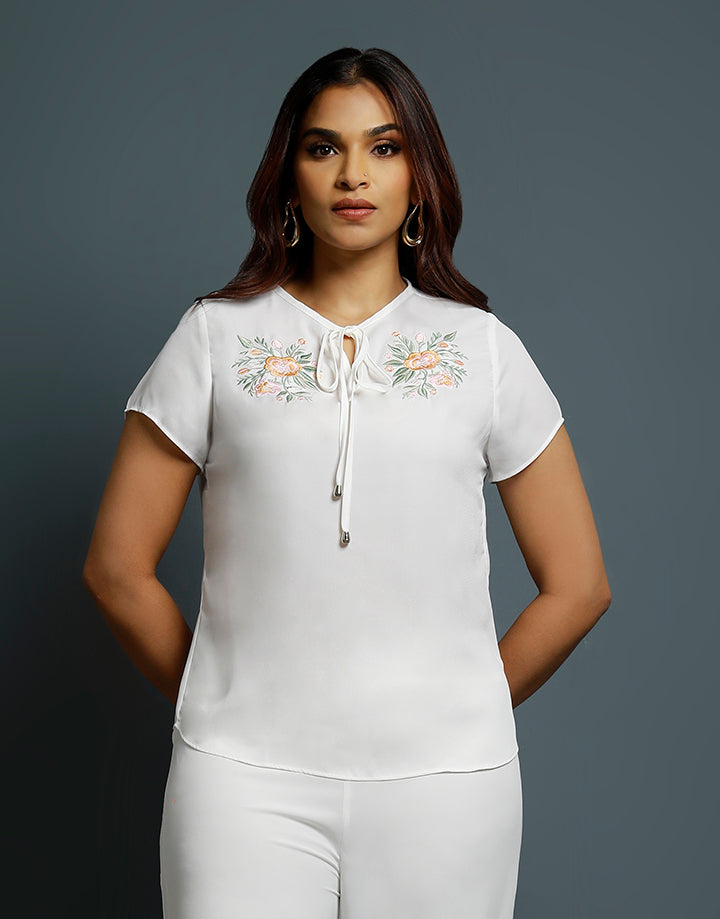 White Short Sleeve Embroidered Top – Spring & Summer